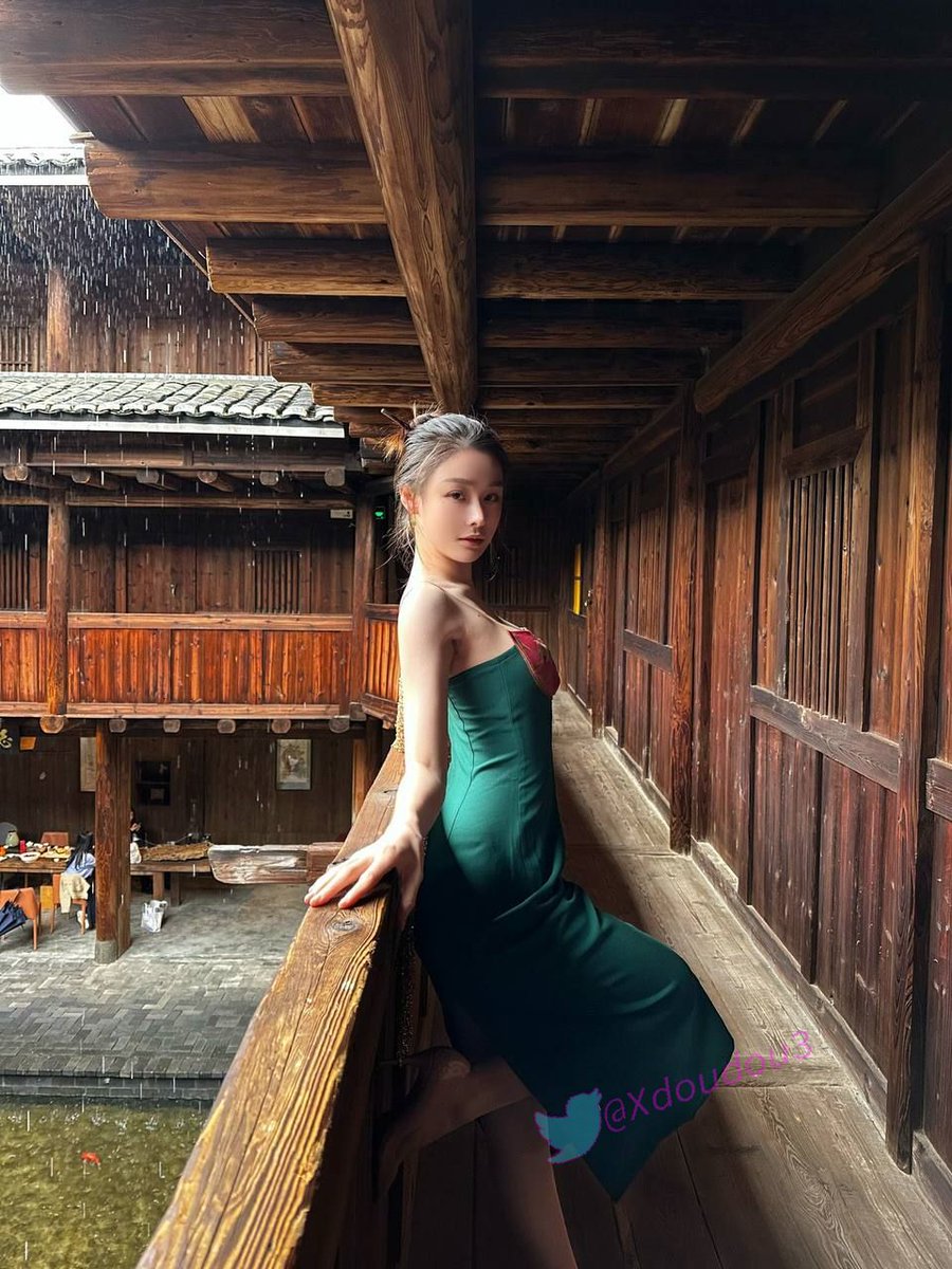 是小逗逗👠 On Twitter 别总是骚骚的~这种风格喜欢吗?🦋