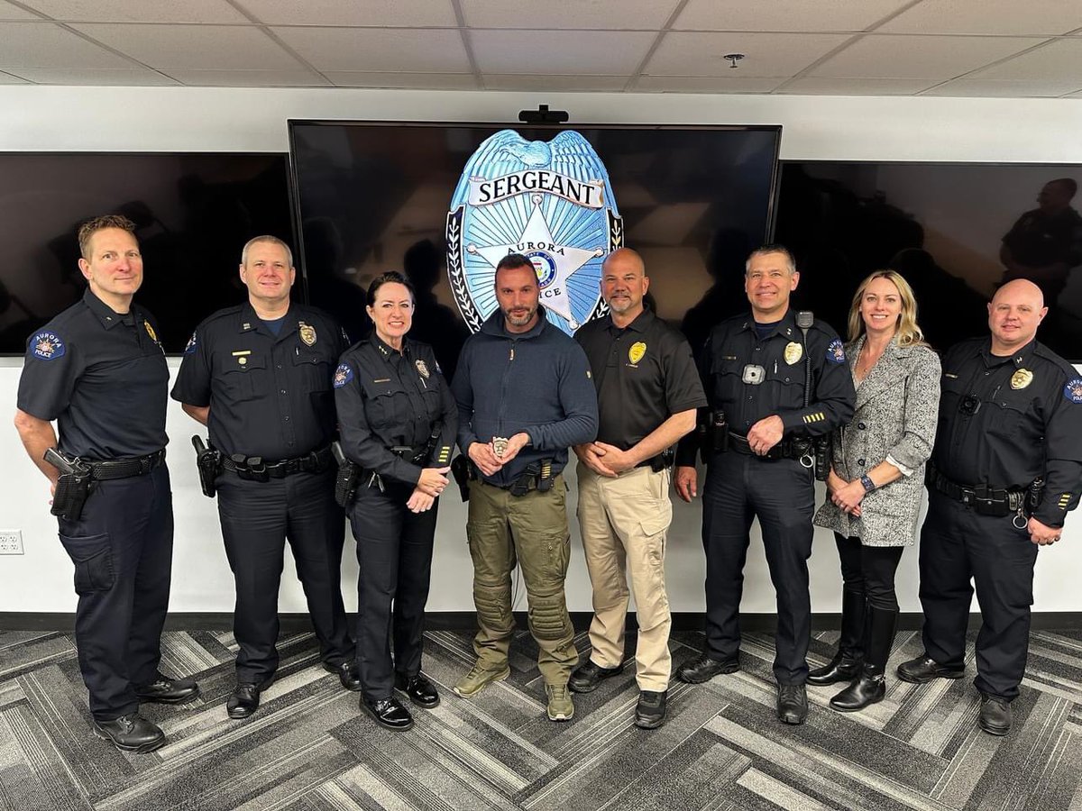 Aurora Police Dept On Twitter Congratulations Are In Order For Our
