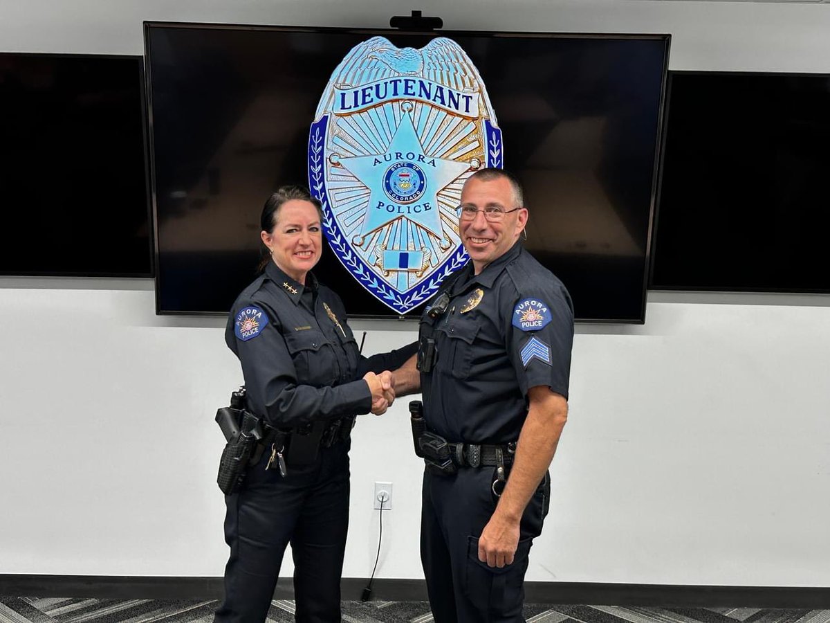 Aurora Police Dept On Twitter Congratulations Are In Order For Our