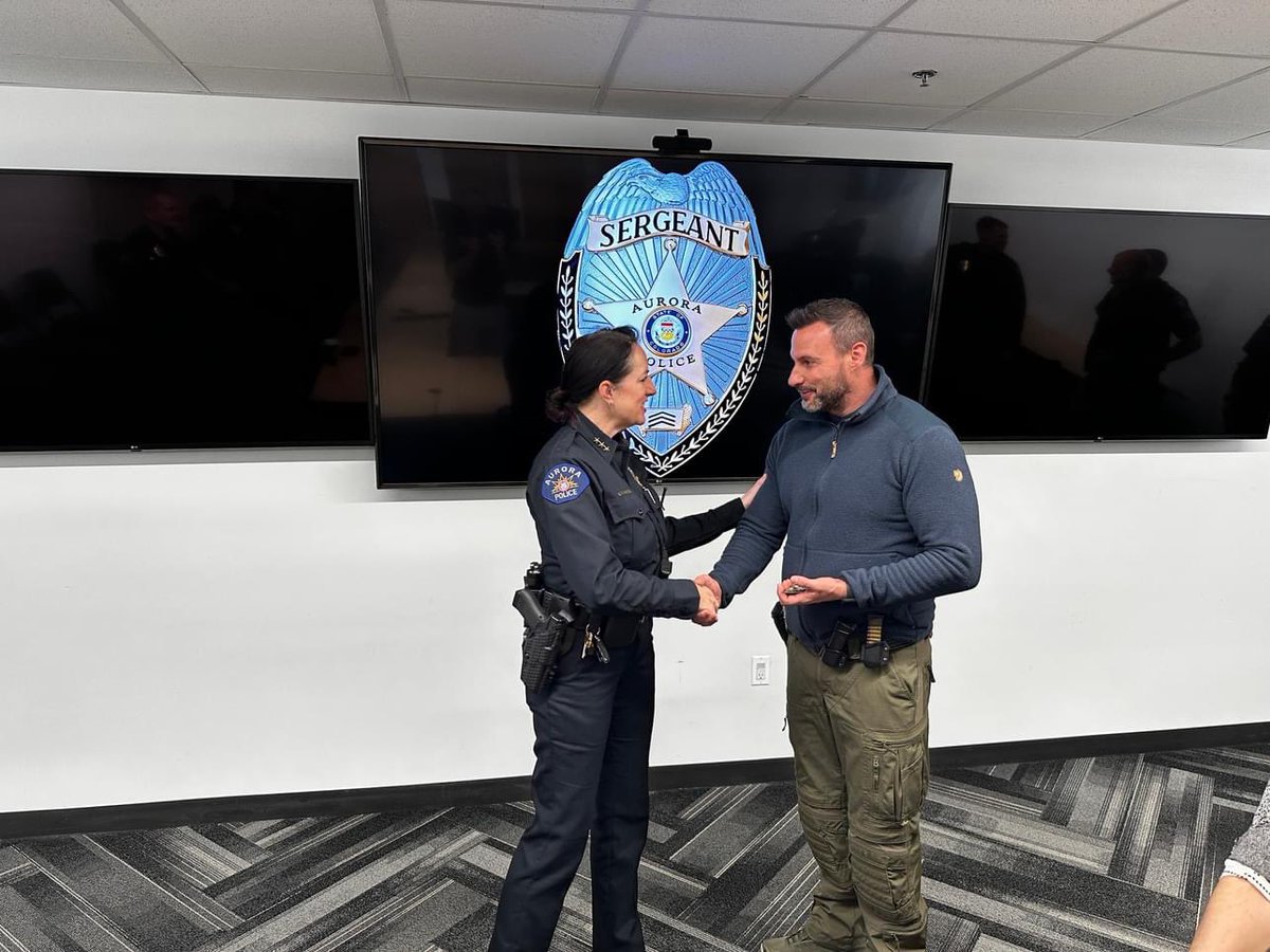 Aurora Police Dept On Twitter Congratulations Are In Order For Our