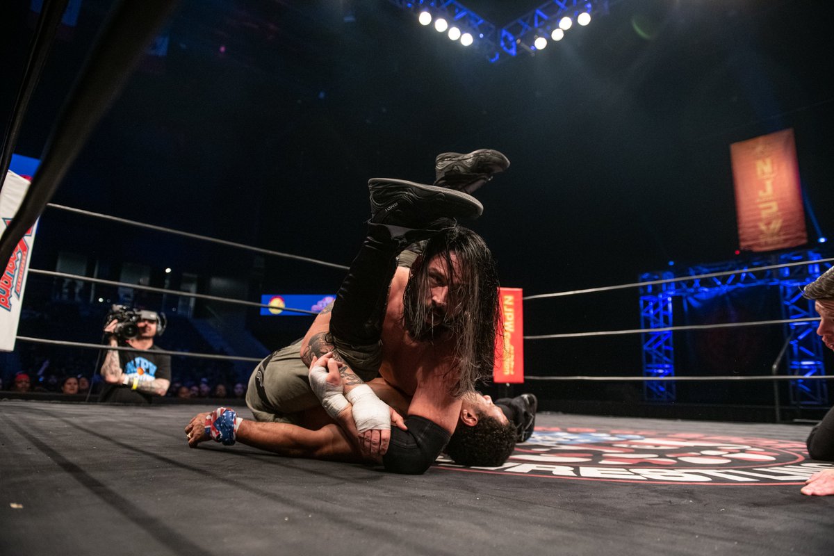 NJPW of America on Twitter: "🏛️Capital Collision!!🏛️ 🏛️@ARealFoxx v @THEdavidfinlay Tune in now ...