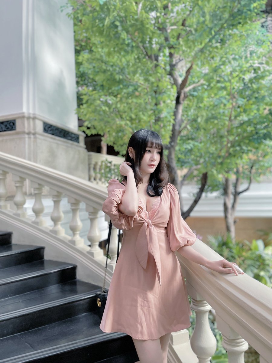 Somsom Euphonie☆ on Twitter: "คืนนี้ว่างปะ ☺️🥂 วันนี้ Live tiktok 22:00~ นะคะ 👉🏻http://tiktok ...