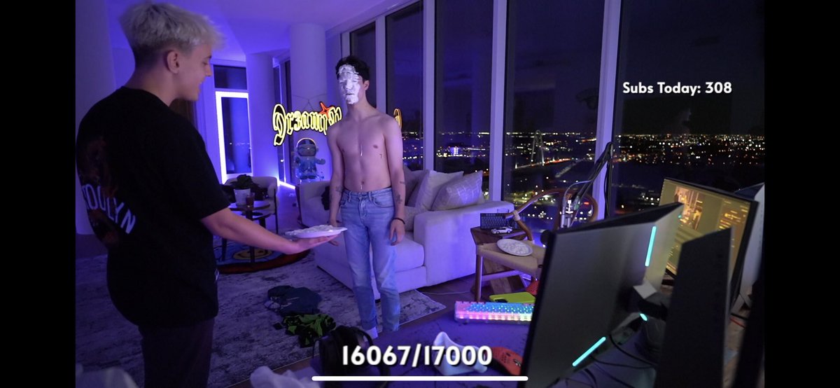 CBear on Twitter: "LOLLLL"