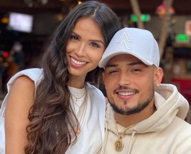 VVperiodistas on Twitter: "El dato: los ultra enchufados Aran de Las Casas y Rosmeri Marval ...