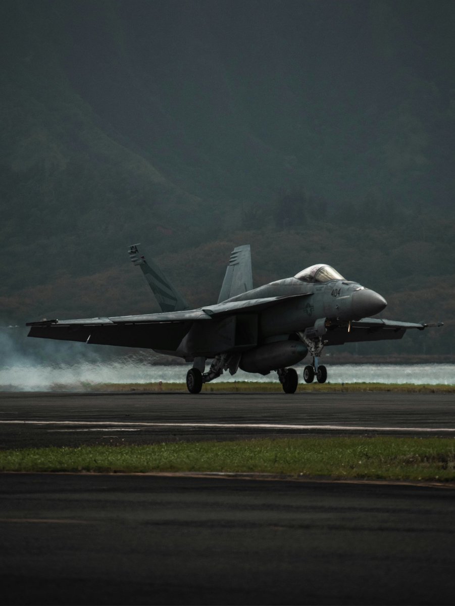 Military Aviation On Twitter A U S Navy F A 18f Super Hornet