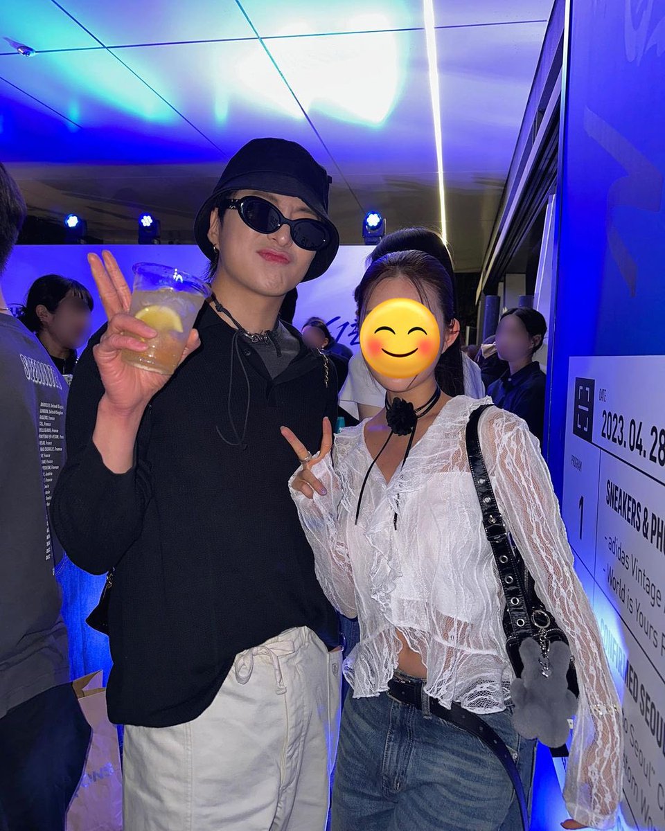 디시강승윤갤러리DCKSYGALLERY on Twitter: "📸uu.jiii @.originals_kr night *:･ﾟ 🥂💫 https://instagram.com/p ...