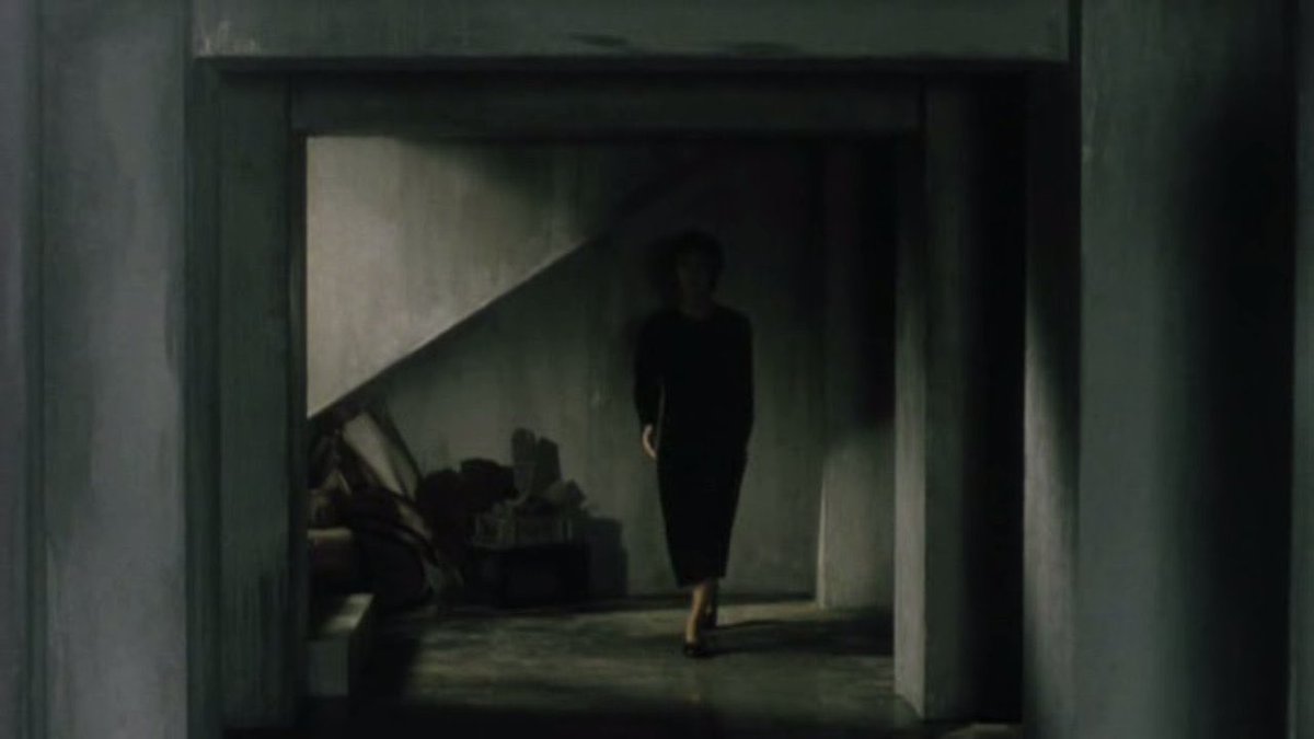 𖤐 Bri 𖤐 on Twitter: "Pulse (2001) is so fucking good, one of the few movies that actually scares ...