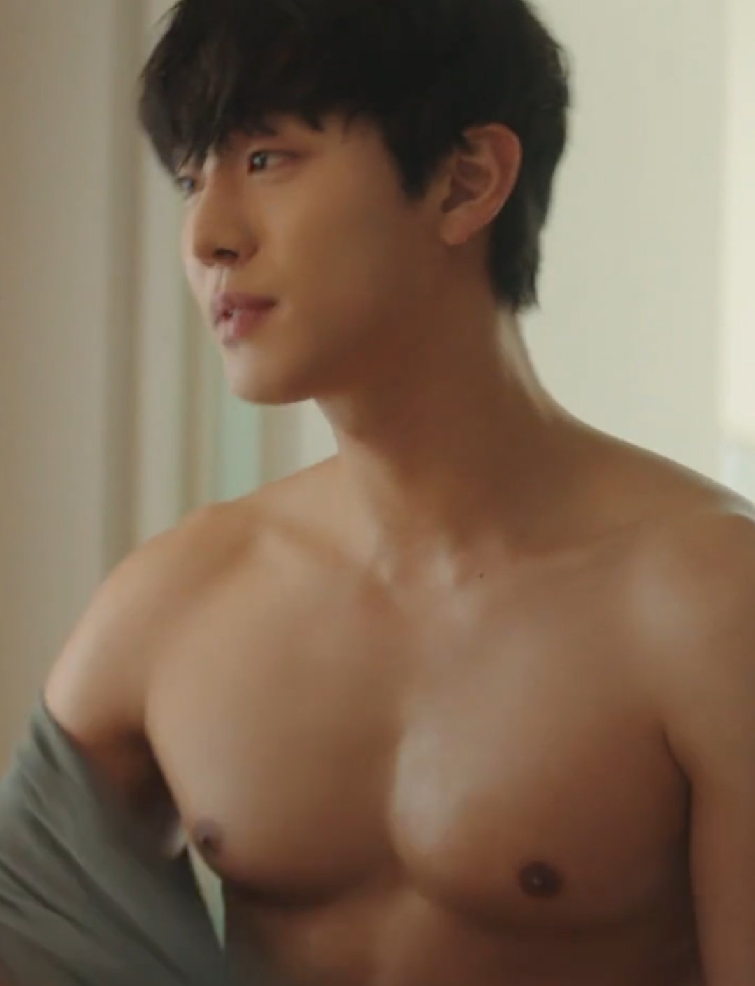 Kang Ha Neul Shirtless