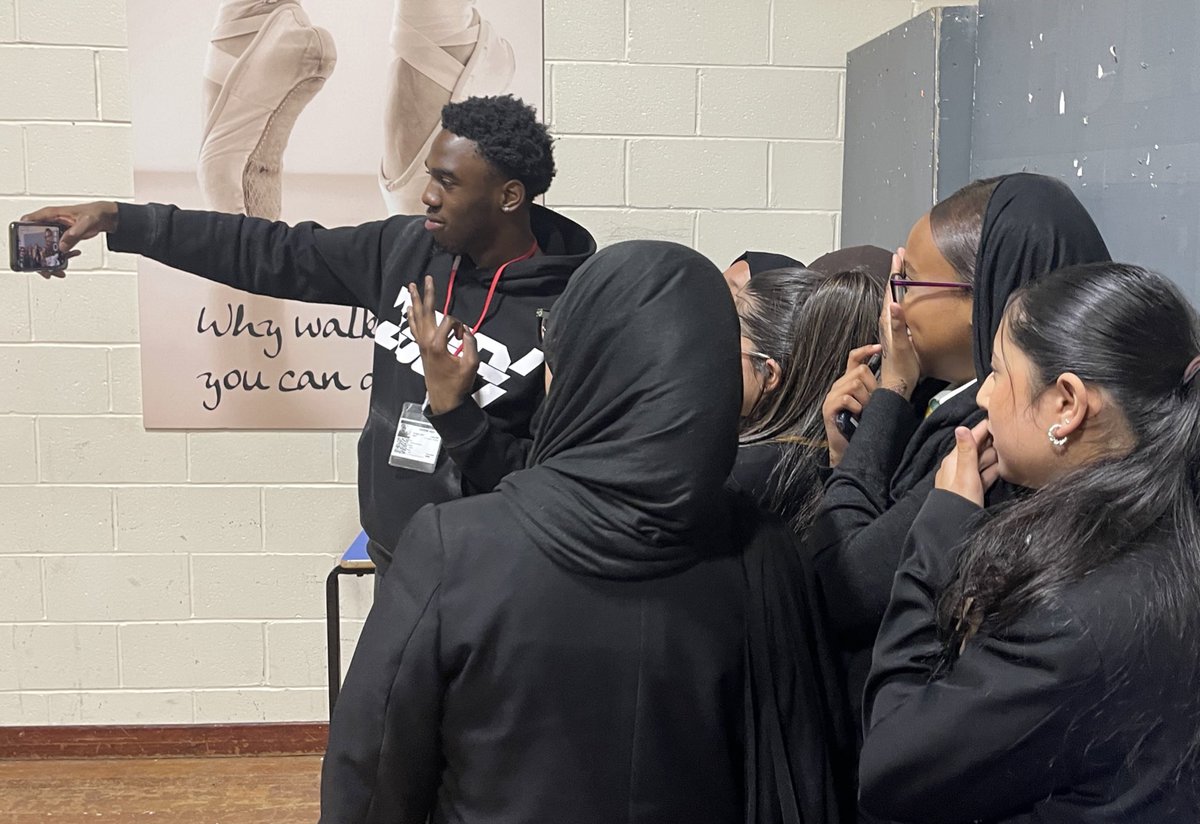 Holyhead School – Teach What Matters