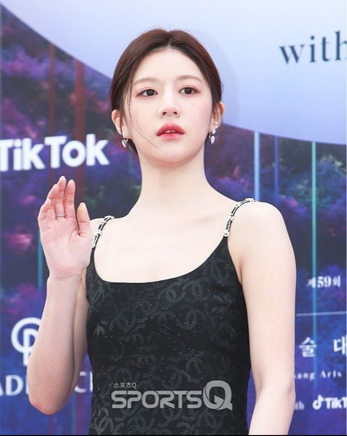 Go Younjung Brasil on Twitter: "Lee Yunmi (@/stylist_eel) atualizou seu feed do Instagram com Go ...