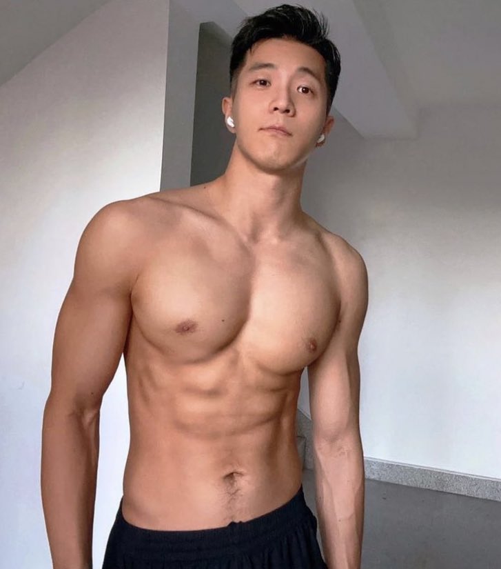 Hot Dudes Good Mood 🇺🇦 on Twitter: "RT @ansonleee: