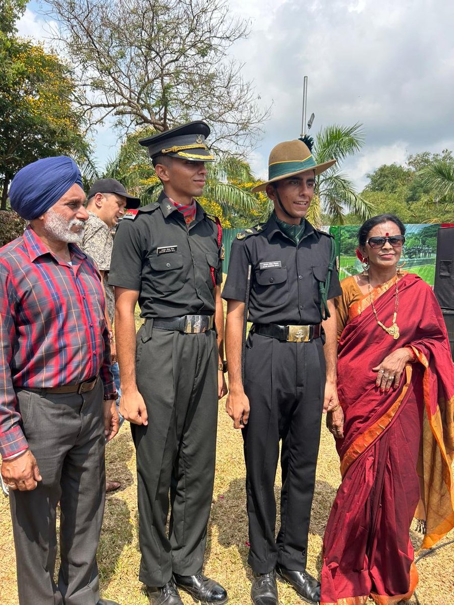 ANI on Twitter: "Gentleman Cadets & twin brothers Ajay Singh Gill & Arjun Singh, have been ...