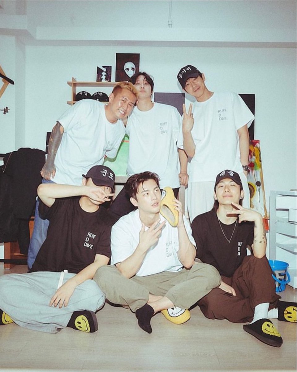 Seo In Guk Brasil | #DeathsGame on Twitter: "In Guk com amigos. ruff.d.crew #SeoInGuk #서인국 #ソイングク"