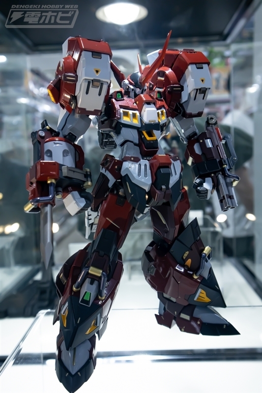 電撃ホビーウェブ on Twitter: "豊満バスト＆美ヒップのセクシー美女が多数登場！『#チェンソーマン』『#NieR』『#アズレン』『#シン・エヴァ』フィギュアが秋葉原で展示 ...