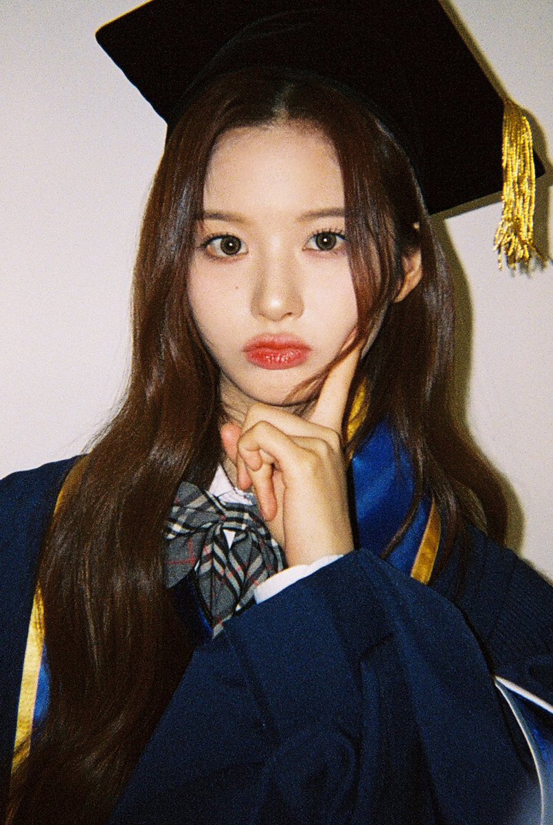 NMIXX TMI on Twitter: "[📸] : SULLYOON Post for NSWER 1st Generation Fanclub Film ver."