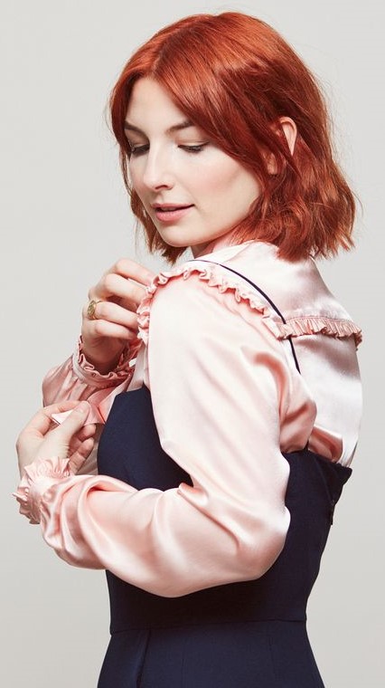 (⭐)STAR(⭐)THROBS(⭐) on Twitter: "Alice Levine strap"