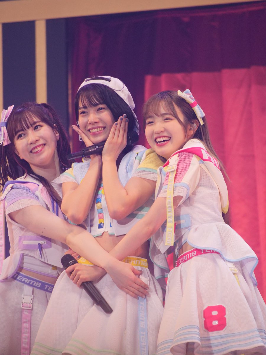 lunamoth on Twitter: "RT @umema48: 2023.04.30 AKB48チーム8 春の総決算祭り 9年間のキセキ 昼の部 ぴあアリーナMM えりちゃん嬉しそう☺️ ...