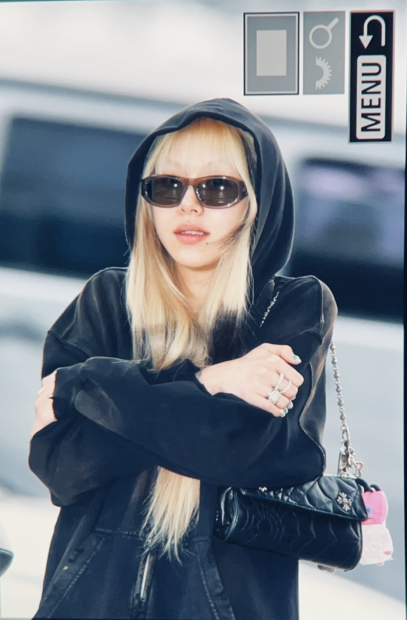 jeong’s maid ZYONE on Twitter: "Chaeyoung’s Chrome Hearts Ginza Store Spider Web Dinner Clutch ...