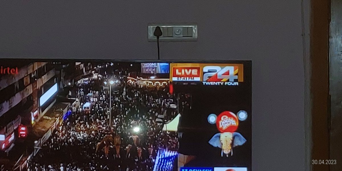 Venugopalan Govindan on Twitter: "Kerala responds to Govt mask and social distancing mandate. # ...