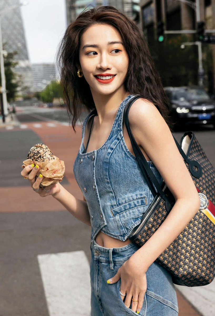 cdrama tweets on Twitter: "#FanShuaiqi for MOYNAT More - https://weibo.com/7485437050/ ...