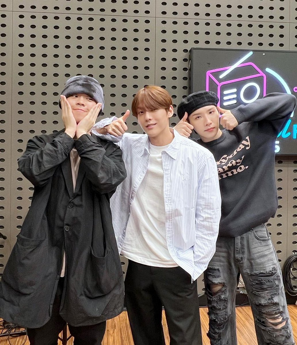 AB6IX INTERNATIONAL on Twitter: "[📸/230418] BTOB's Kiss The Radio instagram ㅡ Woong 🔗 https ...