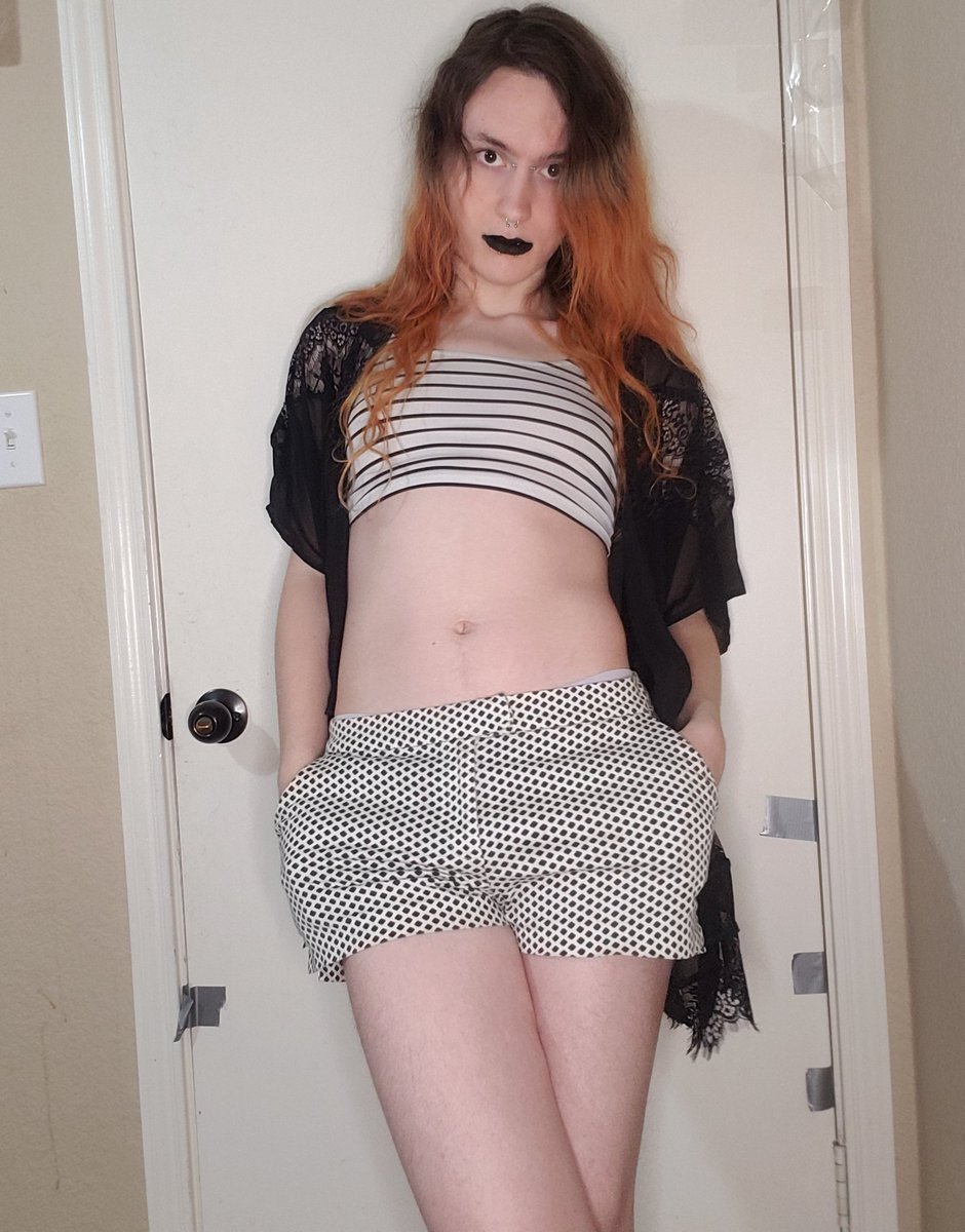 Squeakfu🔆 on Twitter: "Baby trans to now pipeline is insane w my transition ngl https://twitter ...