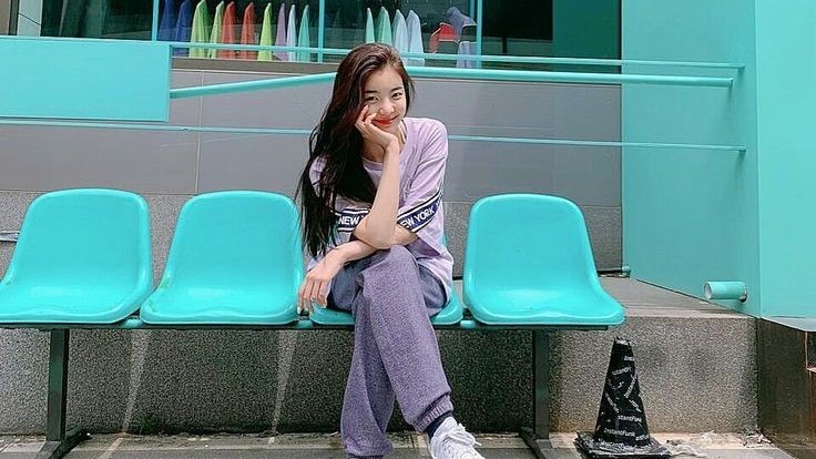 Daily Lia On Twitter Made Of Girlfriend Material