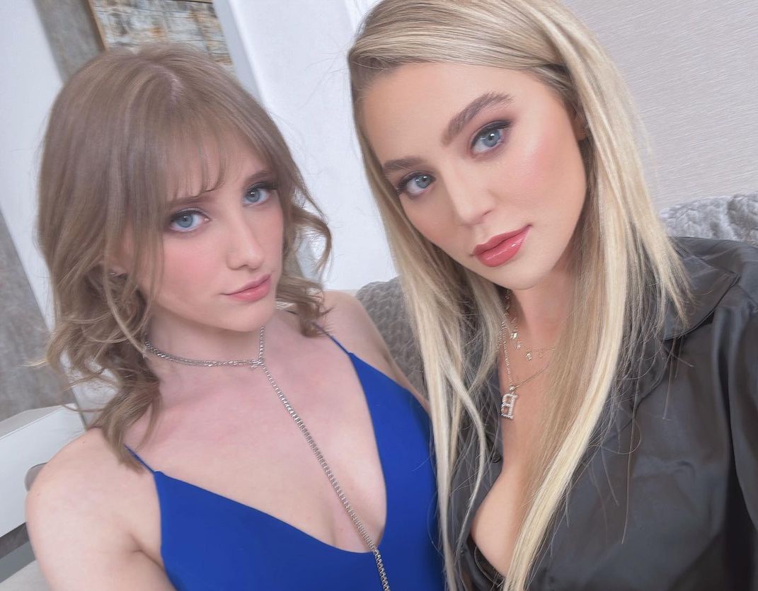Blake Blossom.fan🌸 🥰😘 on Twitter: "Soon 👸👸 @blkblssm & @MelodyMarksxxx vr scene 🔥🔥🔥 @sexlikereal ...