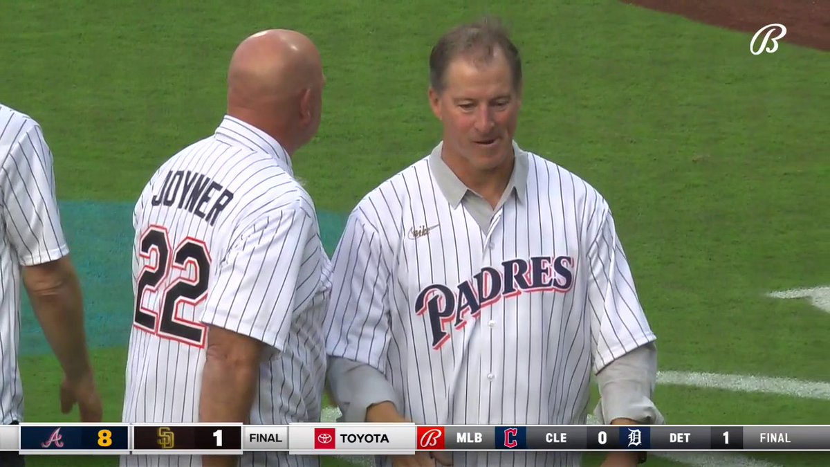 Braves at Padres / Twitter