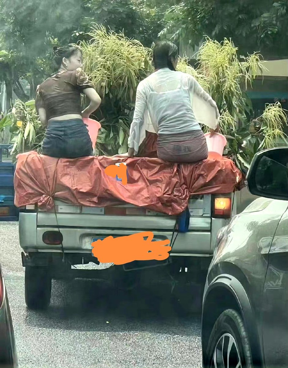无人机咻咻咻 On Twitter 😲求商品链接!