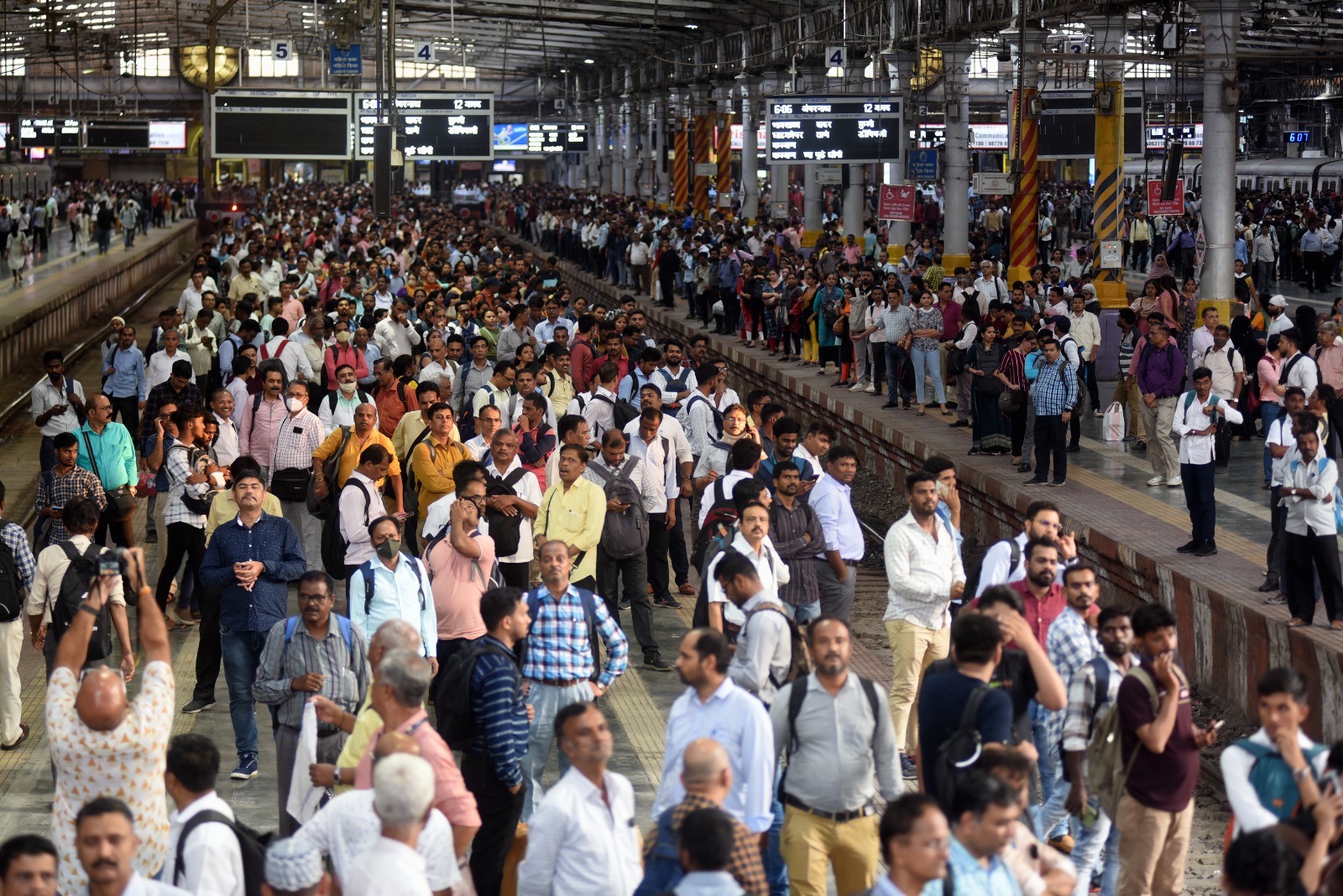Chhatrapati Shivaji Terminus Platforms