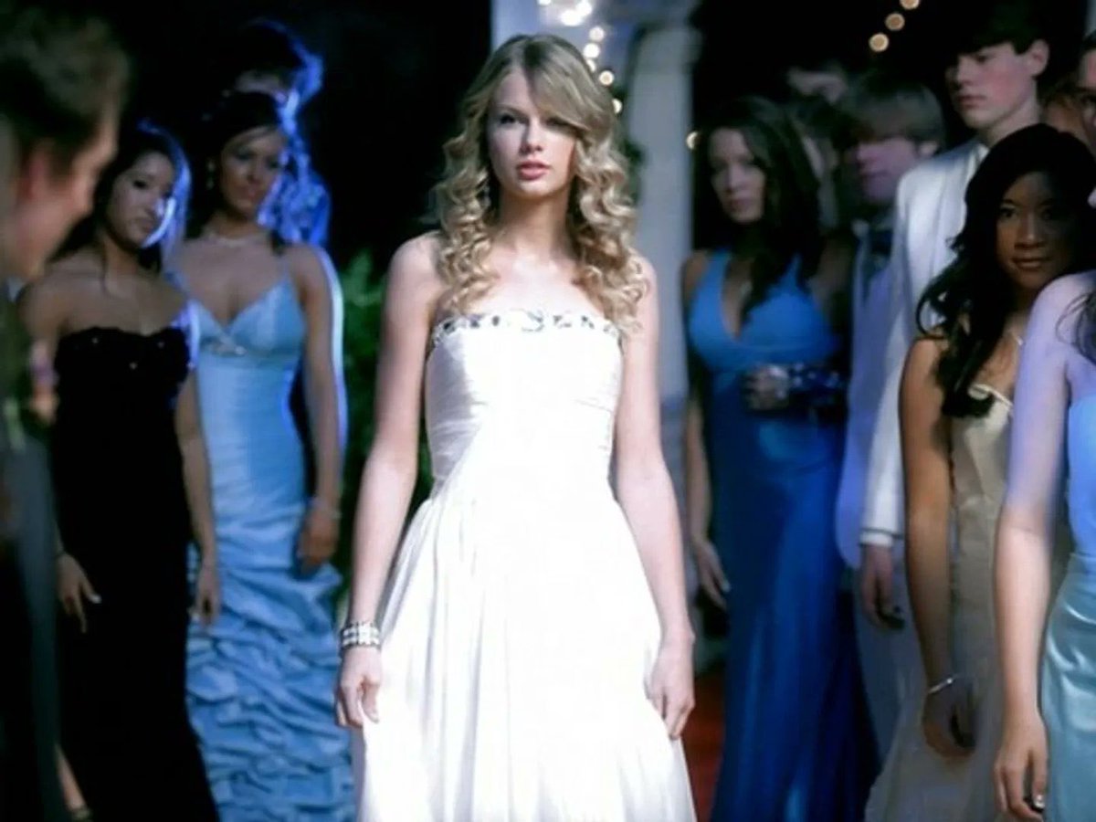 Pop Crave on Twitter: "14 years ago today, Taylor Swift released “You Belong With Me” as the ...
