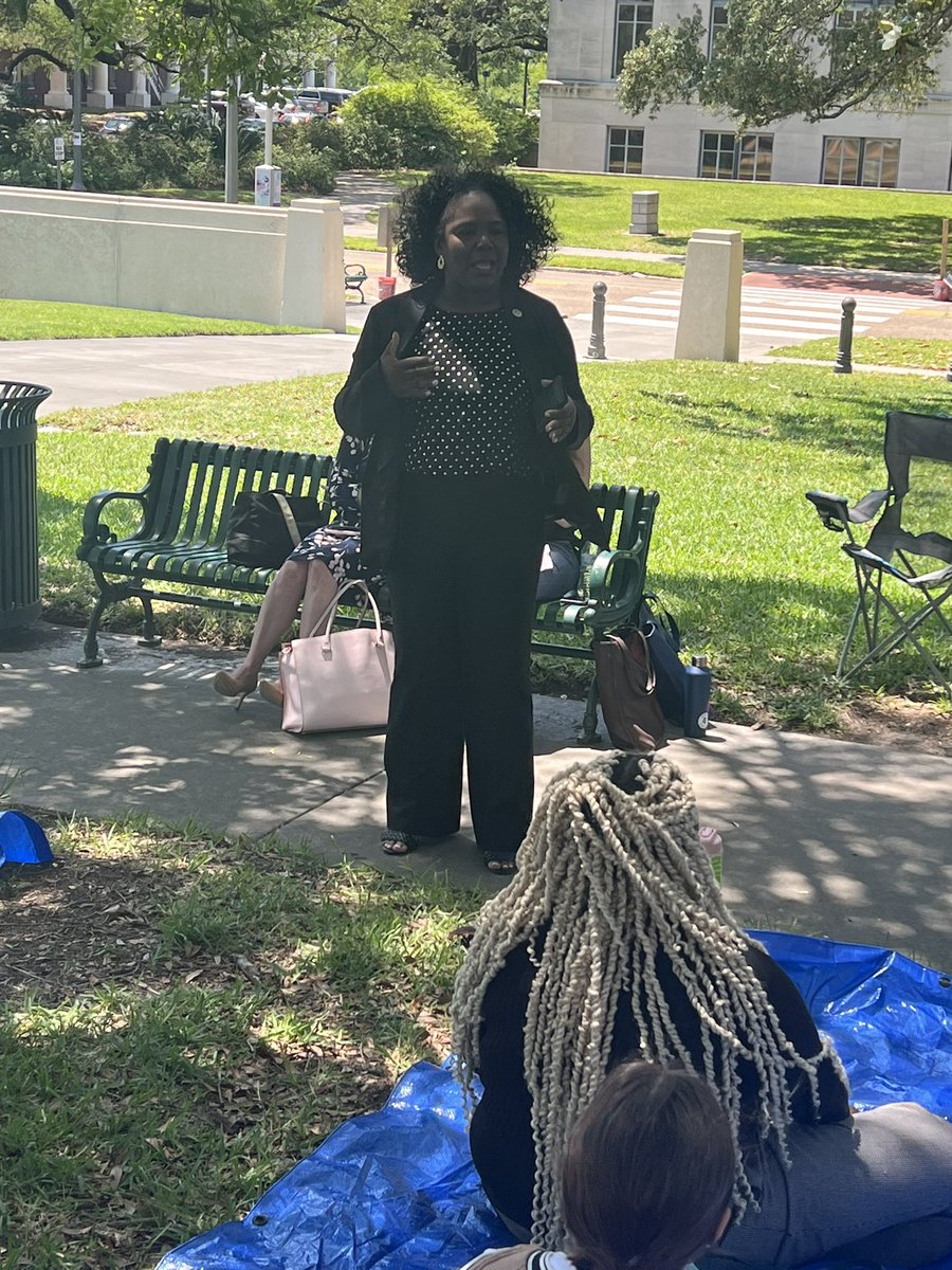 Melissa Flournoy on Twitter: "Wonderful afternoon picnic with Rep. Delisha Boyd and ...