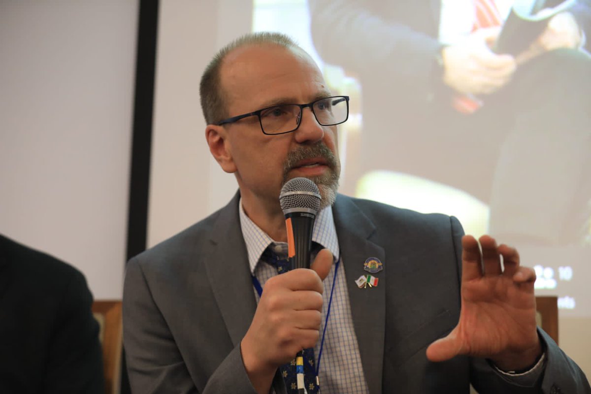 AlianzaMX on Twitter: "En el diálogo de Política Pública sobre Energía Renovable, @abrahamzato ...