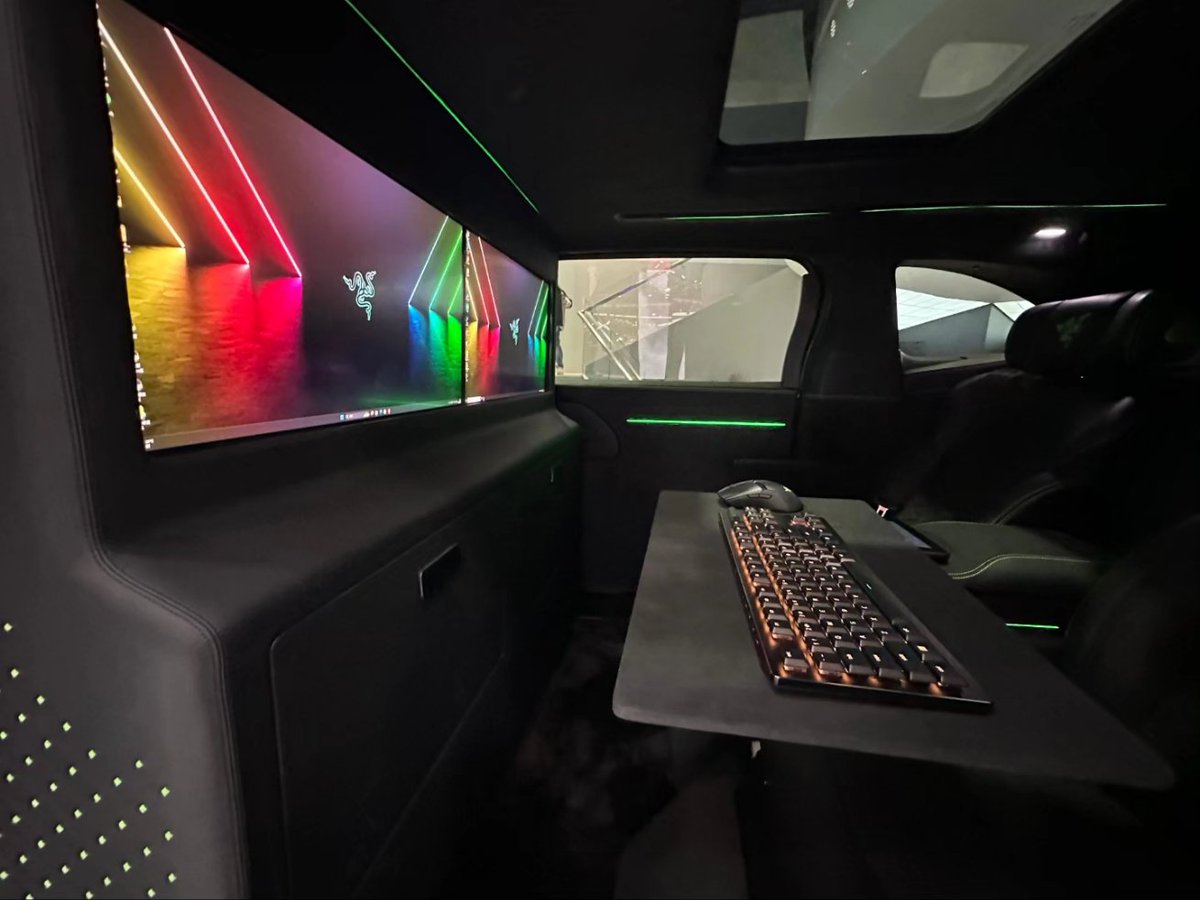 R Λ Z Ξ R 🇪🇸 on Twitter: "Primeras imágenes de la HYCAN Razer Edition Ev V09 que se presentó en ...