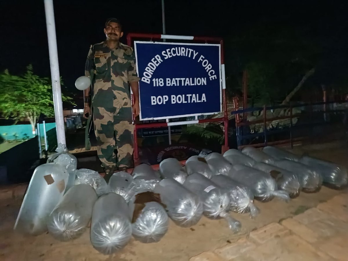 BSF_SOUTH BENGAL: KOLKATA on Twitter: "20.4.23 Committed to stop trans-border crimes,in ...