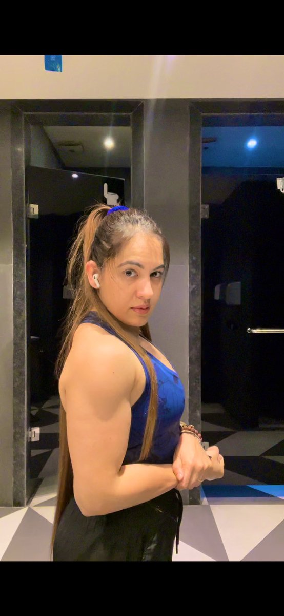 Dr Neha Chawla on Twitter: "Just two different shades of blue."