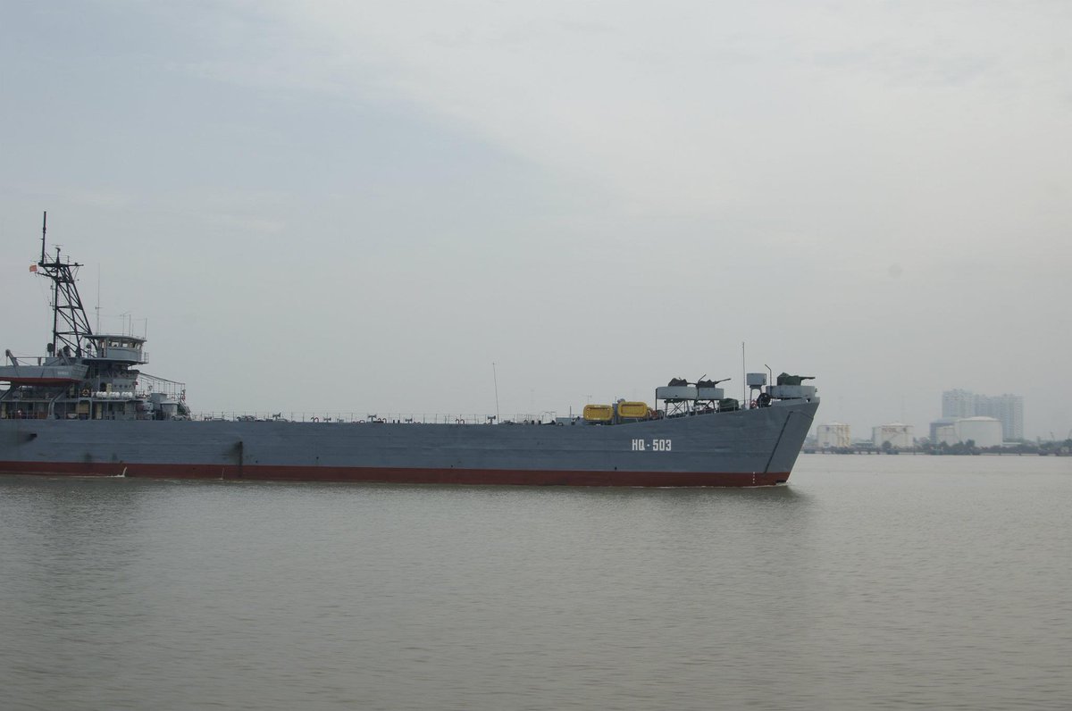 Garuda Rajawali 🇲🇾💉💉💉 on Twitter: "RT @AnnQuann: "Taxis of the sea" HQ-503 (ex-LST-603 "USS ...