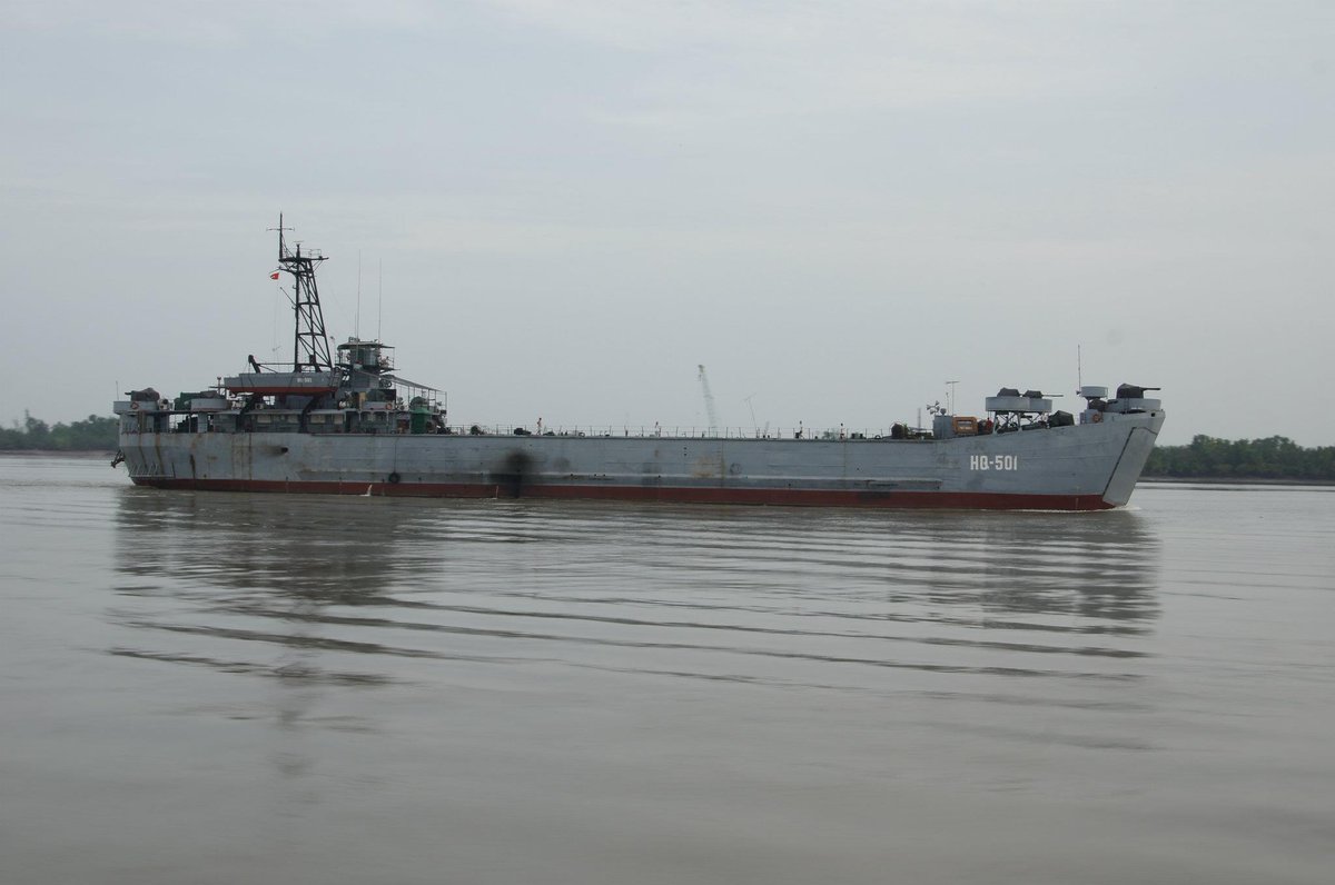 Garuda Rajawali 🇲🇾💉💉💉 on Twitter: "RT @AnnQuann: "Taxis of the sea" HQ-503 (ex-LST-603 "USS ...