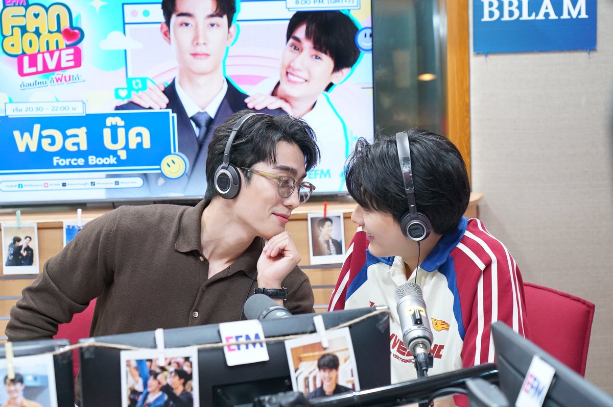 FORCEBOOKFAMILY on Twitter: "RT @EFM_STATION: คืนนี้ #EFMFANDOMLIVE พา “ฟอส-บุ๊ค” มาส่งเหล่าแฟนๆ ...