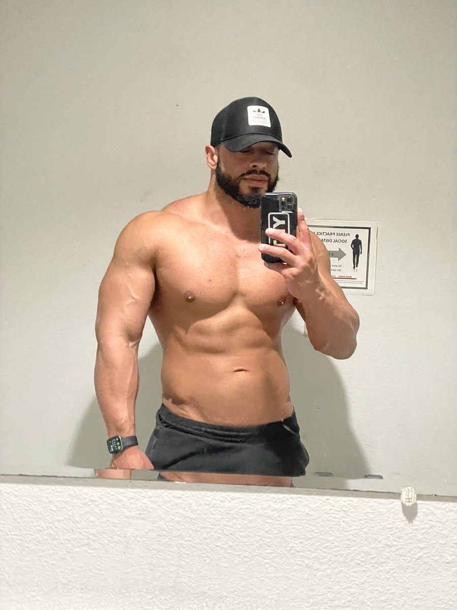 man yams on Twitter: "💋"