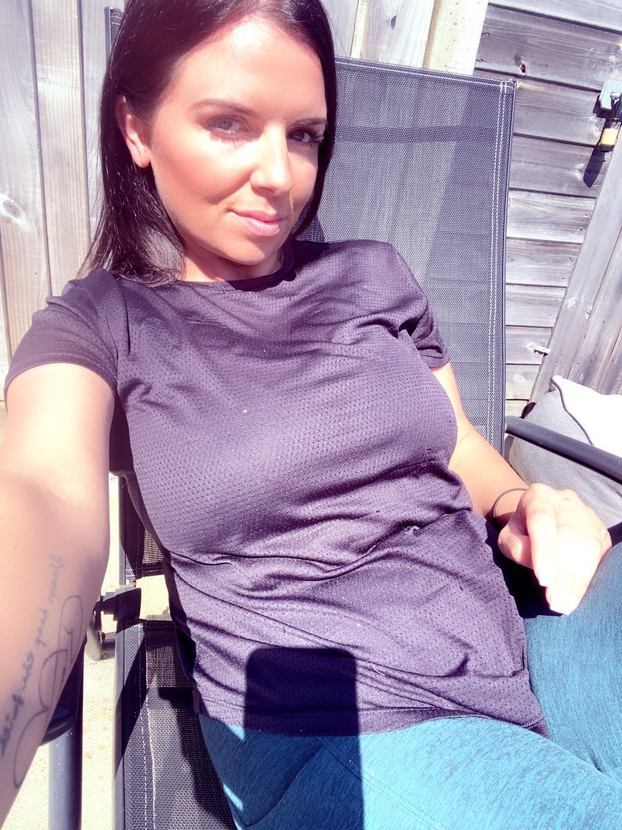 Goddess Alexi On Twitter Catching Those Rays Before Gym 🌞 Back On
