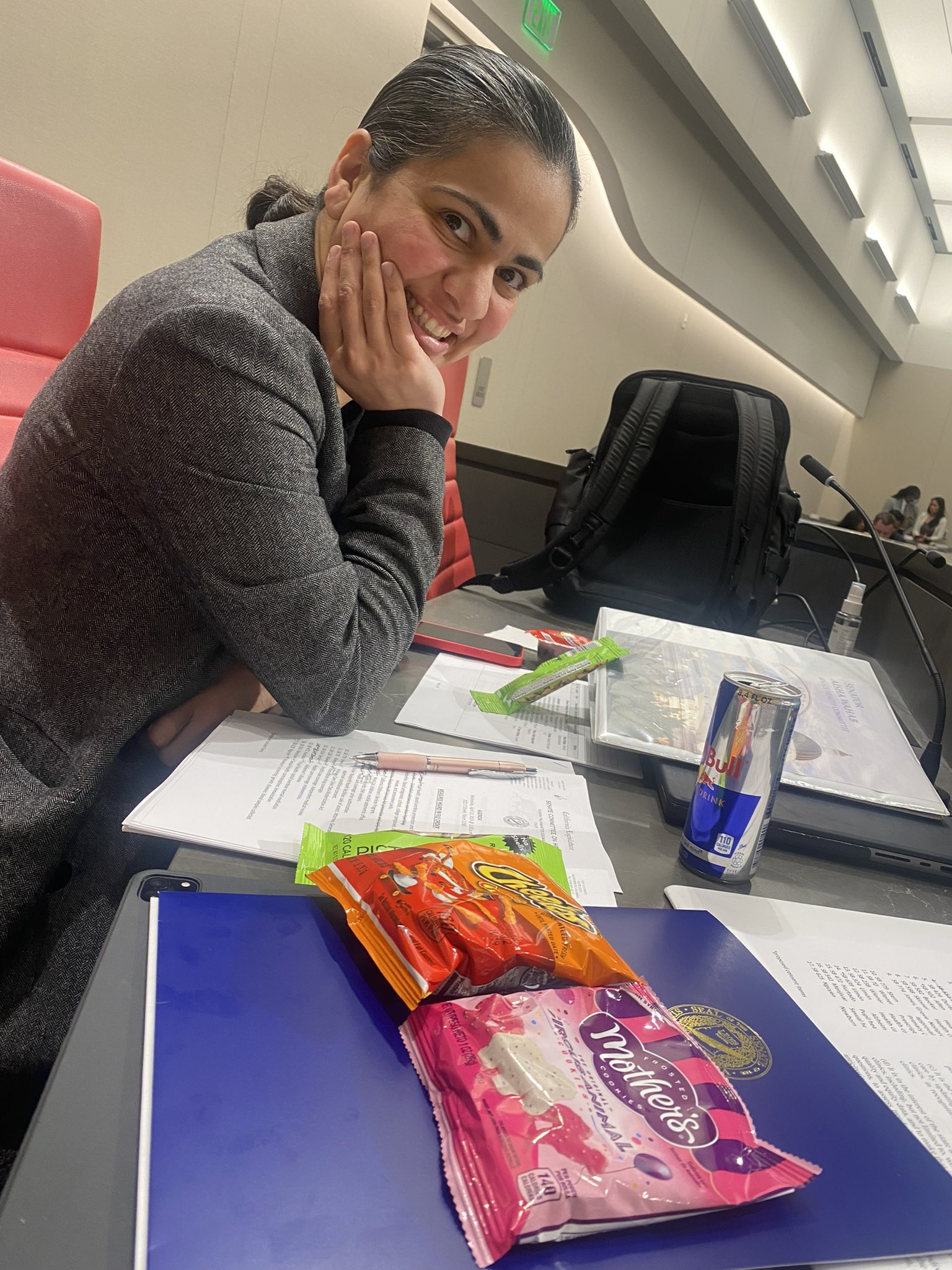 Aisha Wahab 愛莎華 on Twitter: "The healthiest health committee meeting ever. https://t.co ...