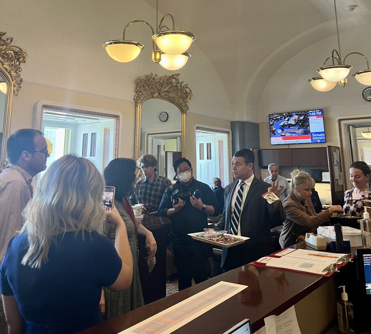 Senate Press Gallery on Twitter: "What a sweet surprise! Thank you to ...