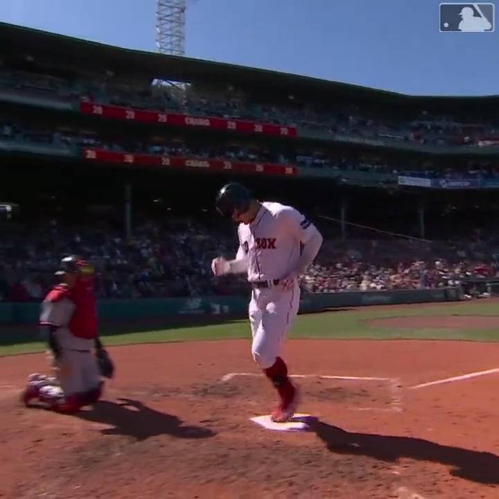 FOX Sports: MLB on Twitter: "The Red Sox make it a 10-1 game 😳🔥 Yu Chang to the Green Monster ...