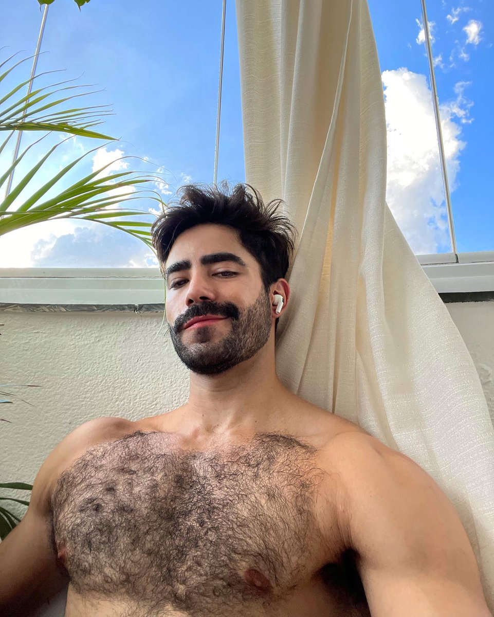 Alcibiade Eroe on Twitter: "Joao Lima 💘 @ItsToddW @stevetleonard @hotd_goodm @yourbriefrelief ...