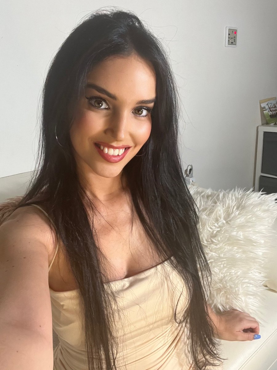 Animatrices & Célébrités 🇫🇷 on Twitter: "RT @PriscillaLiaud: C’est parti 🔥#twitch http://Twitch ...