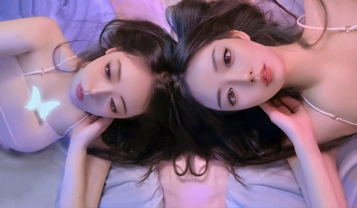 ππππ‘π«π’π§π θΆδΈ On Twitter Actually I Have A Twin Sister 𧬠Guess Thats