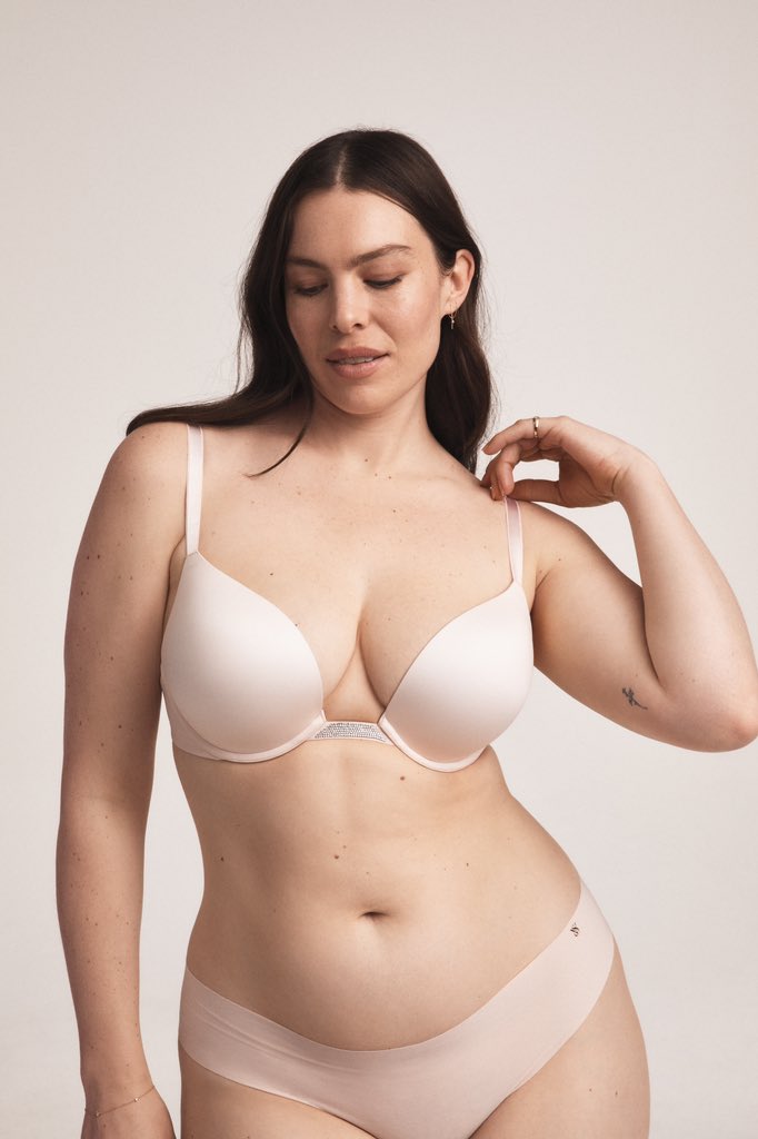 Victoria's Secret on Twitter: "New : Georgia Pratt for VS"