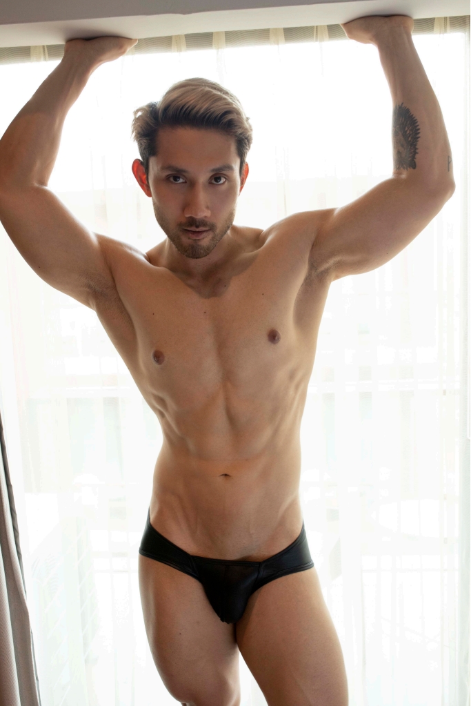 gayunclechang on Twitter: "Handsome muscular man ZERO LIVE VOL.2 肌肉蓄鬍帥哥 全見寫真 https://reurl.cc ...